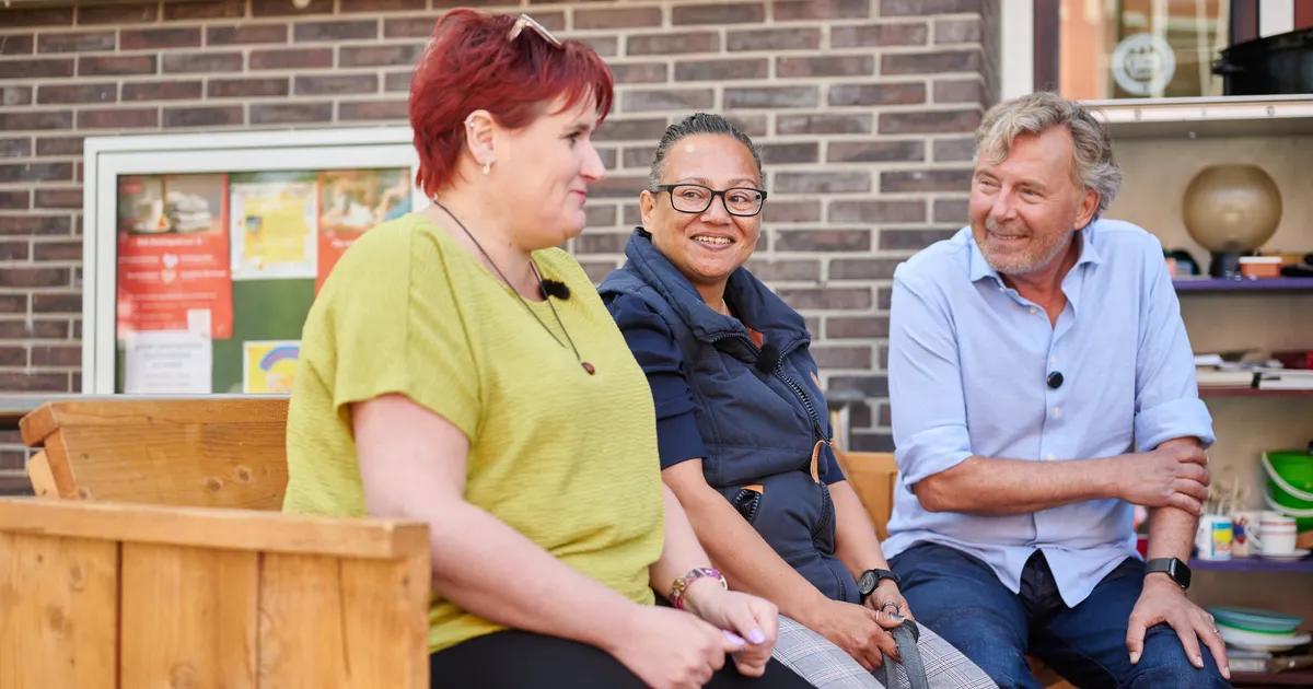 Wie nomineer jij voor de Bert van Leeuwen Prijs 2025? - EO