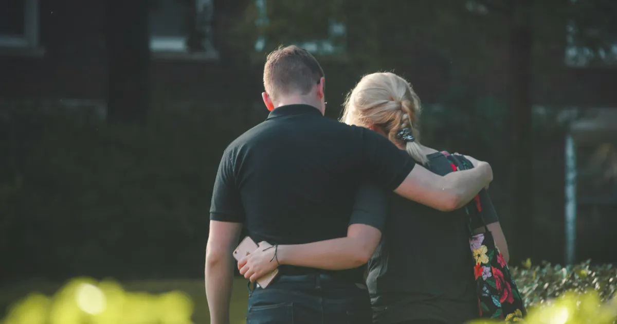 Ik mis iemand die belangrijk voor mij is | Praat mee op EOnl - Ik mis je