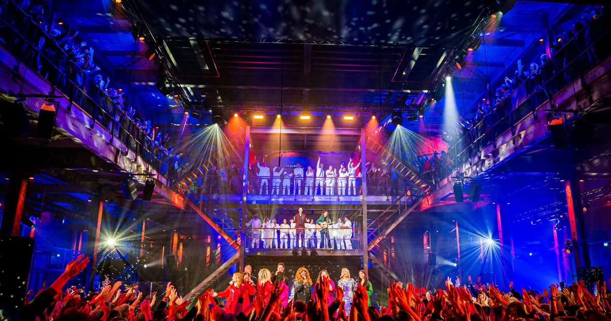 Stralend Kerstfeest met OG3NE, Berget Lewis en Ferdi Bolland - EO