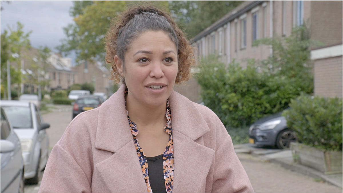 Marleen woont op een industrieterrein | Kijk De HuizenFixers - EO