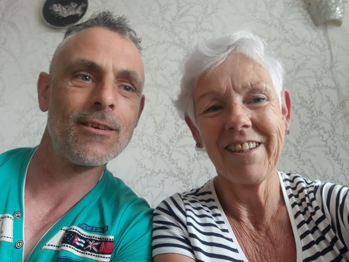 Stille helper Berny staat altijd voor Els klaar - EO